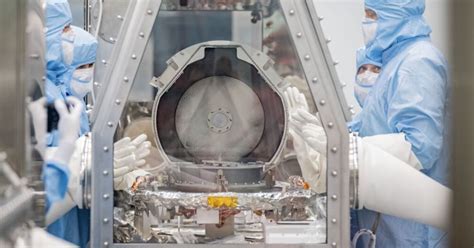 Los Científicos De La Nasa Se Encontraron Con Una Sorpresa Al Abrir La Cápsula Con Las Muestras