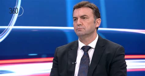 Османи Груби згреши што избега Press24