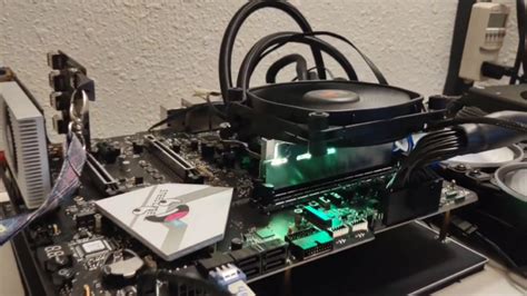 Overclocker Achieves Almost Ddr5 8000 Overclock On Asrocks Z690 Aqua Oc Motherboard With Air