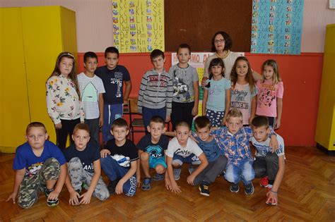 Ученици уписани у први разред 2017 2018 ОШ Никола Тесла Липар