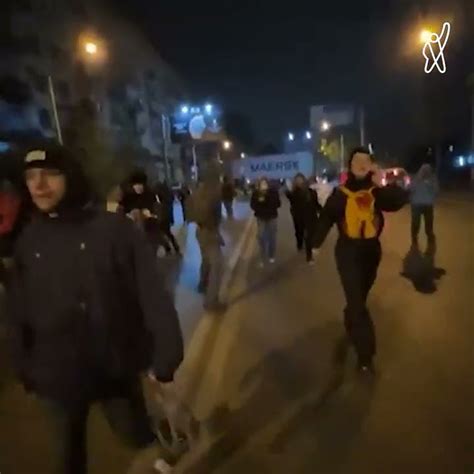 ტრაილერი აქციის მონაწილეებსა და საპოლიციო ძალებს შორის ჩადგა Youtube