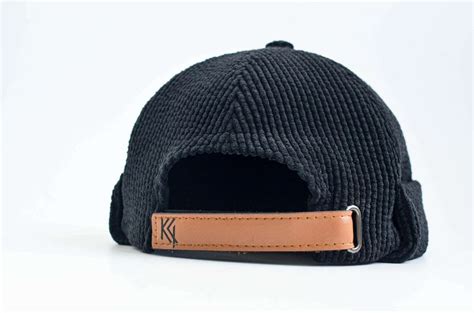 Купити Феска Вельвет Манчестер Чорний 7500 13771 в інтернет магазині Kentandaver головні убори