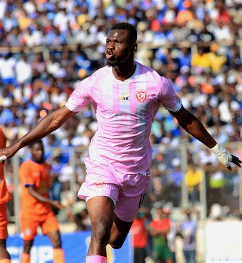 Nomads Hates Babatunde Bullets Defeat Wanderers 2 1 Face Of Malawi