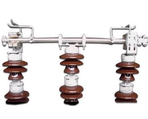 3300 Watt Porcelain And Aluminum Electrical Isolator For Transformer Uses At 1500000 Inr In