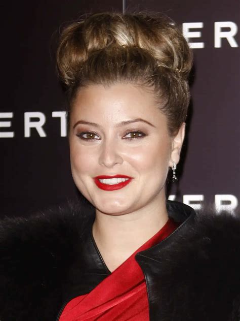 100 Holly Valance Wallpapers