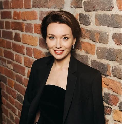 По душам с героем светской хроники Евгения Милова о том как не «сесть в лужу и соблюсти дресс