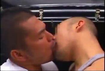 Japanese Passionately Kissing Thisvid Com