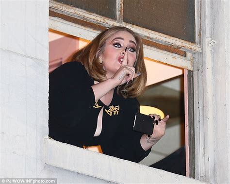 Adele Surprises Fans From A Window After Performing In La Daily Mail