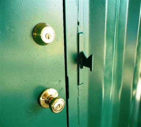 Container Locking Mechanisms For Safe And Secure Storage