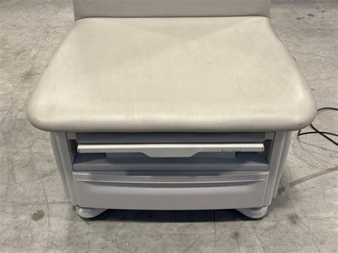 Brewer Flex Access Model 5800 21 Exam Table For Sale