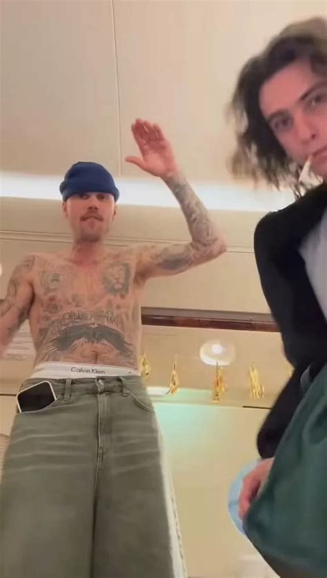 Justin Bieber Fans Beg Him To Get Help As He Appears In Worrying Video Daily Star