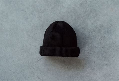 Шапка біні чоловіча Staff Black чорна для підлітка однотонна тепла з відворотом купити