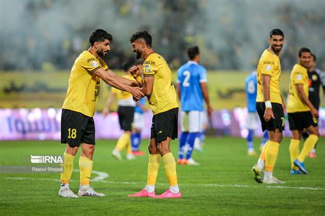 سپاهان دست به عصا در شهر اولین‌ها؛ مورایس و چالش‌های دردسرساز ایرنا