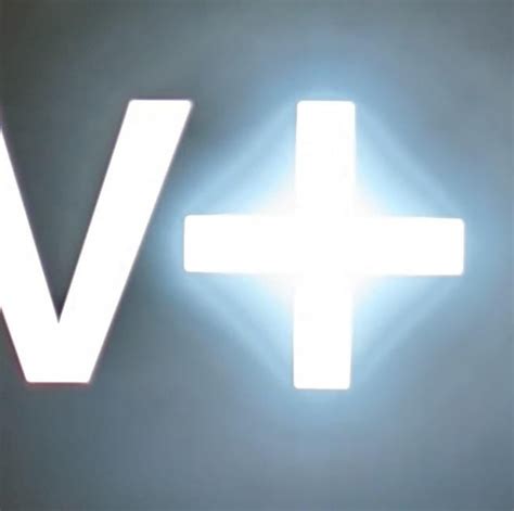 Has Anyone Noticed Weird Colors And Borders On Hdr10 Content See Attached Pictures It Happens