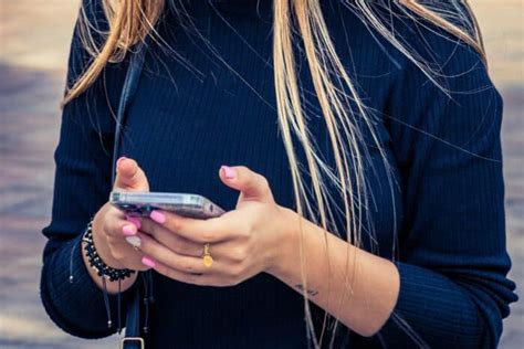 Microsoft Teams Will Allow You To Send Sms Messages From The App To People Outside The Organization