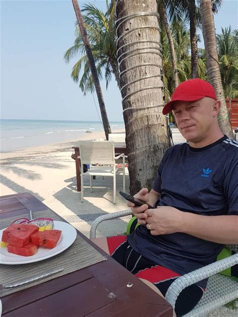 P WiFi IoT Display Share Project PCBWay