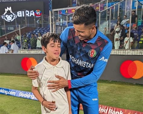 Watch Young Fan Gets Emotional As He Hugs Mujeeb Ur Rahman After Afghanistans Victory Over