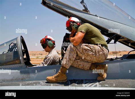 F18 Cockpit Pilot