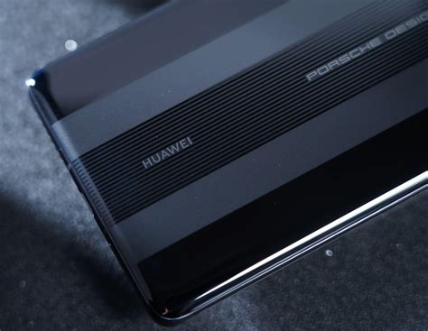 Опубликован первый официальный тизер смартфона Huawei Mate 50 RS