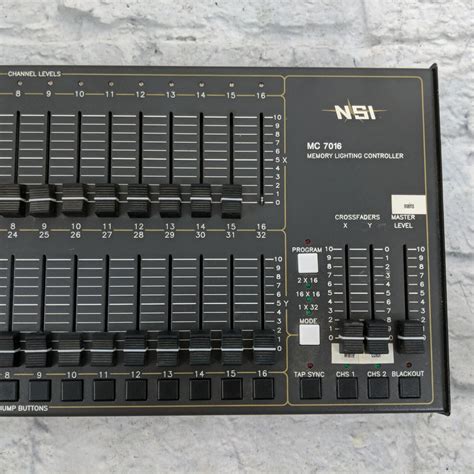 Leviton Nsi Mc 7016 Dmx Memory Lighting Controller Evolution Music