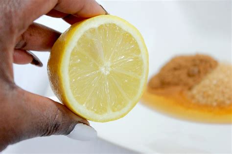Beauty Tip Diy Pore Minimizer Cinnamon And Honey Mask — The Twenty