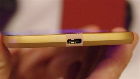 Motorola Moto Z Force Droid Review Pcmag