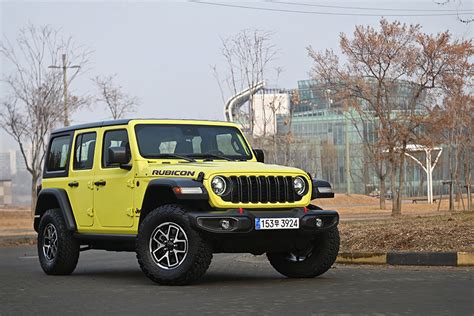 더욱 풍성해진 매력의 오프로드 아이콘 지프 더 뉴 랭글러 루비콘 하드탑 별별시승 서울경제