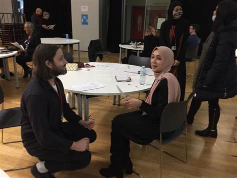 Adele Bates On Linkedin Behaviour