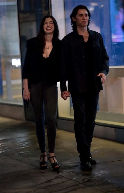 Anne Hathaway And Jared Leto On The Set Of WeCrashed In NY Photos The Fappening