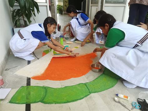 Rangoli Making On Azadi Ka Amrit Mahotsav Shishu Niketan Model Sr