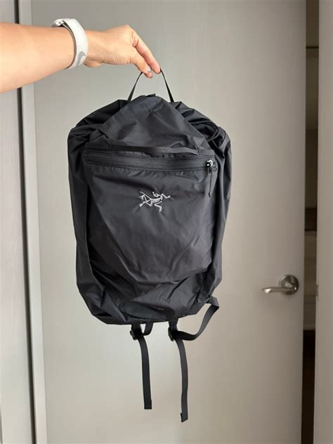 아크테릭스 헬리아드10 블랙 리뷰 착용샷o 뉴진스가방 네이버 블로그