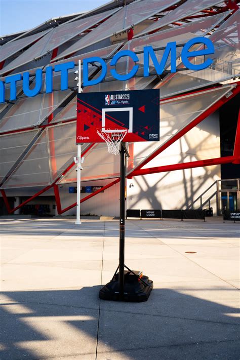 Clippers Nba Offering Outdoor Basketball Hoops To Families Los
