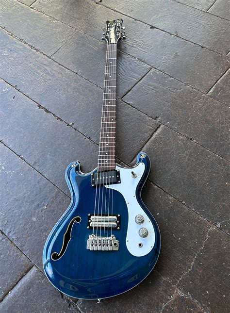 Danelectro Bt 66 Baritone Moze Guitars