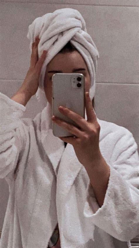 Pin by бренд on Ваши пины Mirror selfie Photo Photo and video