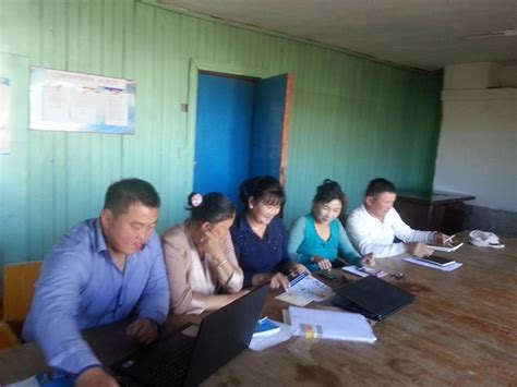 сумын сонгуулийн хороо хуралдаж санал авах байрны зохион байгуулагчдын бүрэлдэхүүнд өөрчлөлт