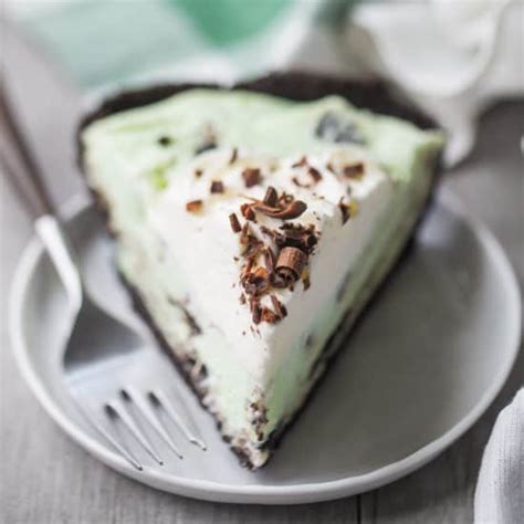 Easy Grasshopper Pie Mint And Chocolate So Refreshing Baking A Moment