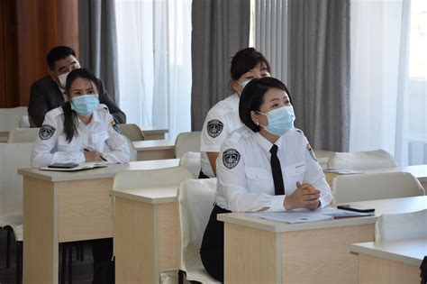 Төрийн захиргааны болон үйлчилгээний албан хаагчдын ёс зүй сахилга хариуцлагыг өндөржүүлэх