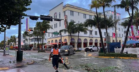 Lluvias Intensas Y Fuertes Vientos Golpean Ciudades De Miami Dade Infobae