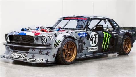 watch ken block attack pikes peak in his 1 400 hp all wheel drive