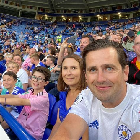 Toby Large Is Fundraising For Macmillan Cancer Support