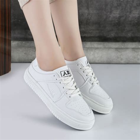 کفش اسپرت و راحتی زنانه و دخترانه رنگ سفید کد M127 کتونی خان