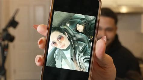 Caroline Shows Embarrassing Photo Of Extraemily Youtube