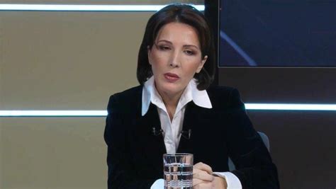 თამთა მეგრელიშვილი სახელისუფლებო გუნდის გვერდით ქართველი ხალხი დგას და გამჭვირვალობის აქტი