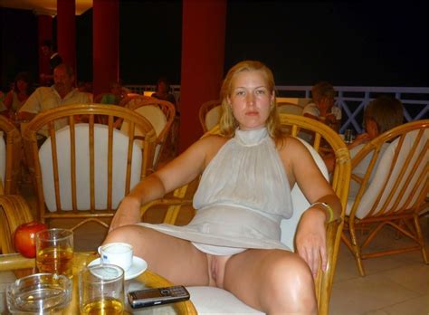 Public Pussyflash 2