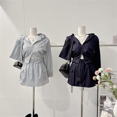 이프유마인 후드집업스커트set꾸안꾸룩 봄 포텐 투웨이 오버핏 크롭 바람막이 아노락 후드 집업 자켓 점퍼 밴딩 카고 포켓 미니 스커트 트레이닝 투피스 세트 3color