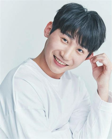 Yu Seong Yong 유성용 Hancinema