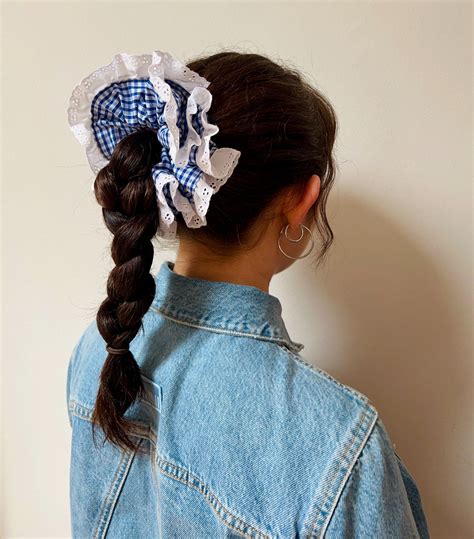 Fluffy Scrunchies — Material Grrrlz In 2025 Scrunchie Frisuren Haar