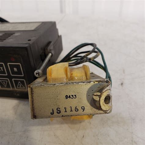 Viconics T1700 Temperature Sensor With Pri 166j25 Transformer 4 20ma Lab Liquidators Store