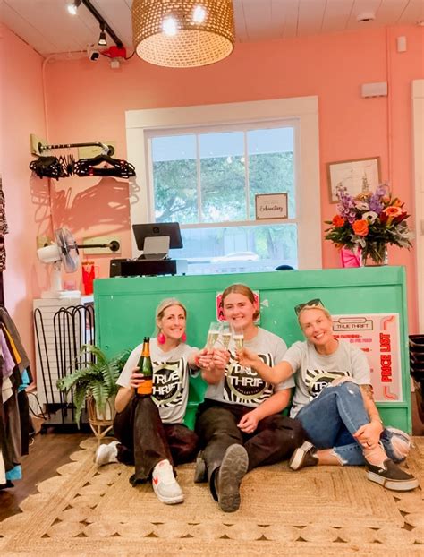 Daily Inspiration Meet Amanda Bartlett Voyage Austin