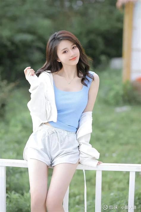 一级与二级白猫与黑猫 芒格引用邓小平的话说，“一开始我就喜欢邓小平说的话。我不在乎黑猫白猫，只要能抓到老鼠就是好猫。现在为什么说有可能未来